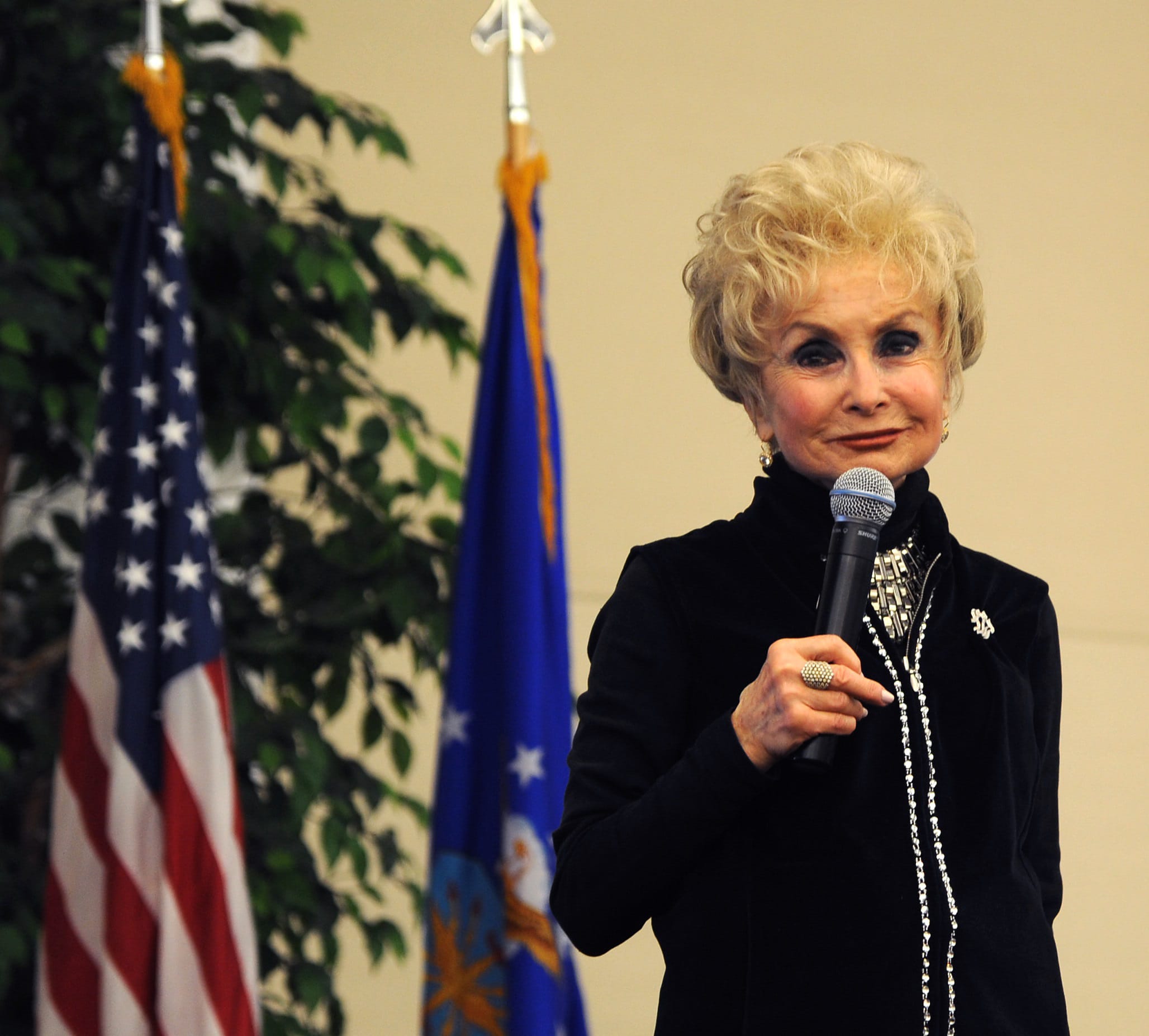 Esther Becker’s annual book event for women takes on a new format | AZ ...