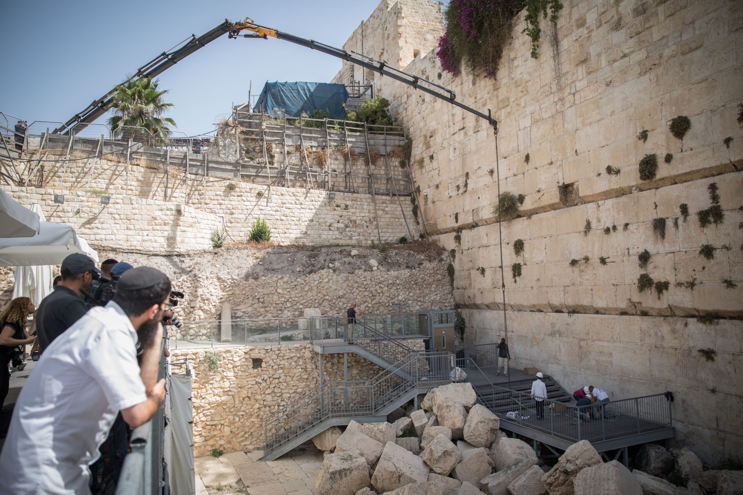 The Western Wall ‘spit out a stone,’ and some see a message from above ...