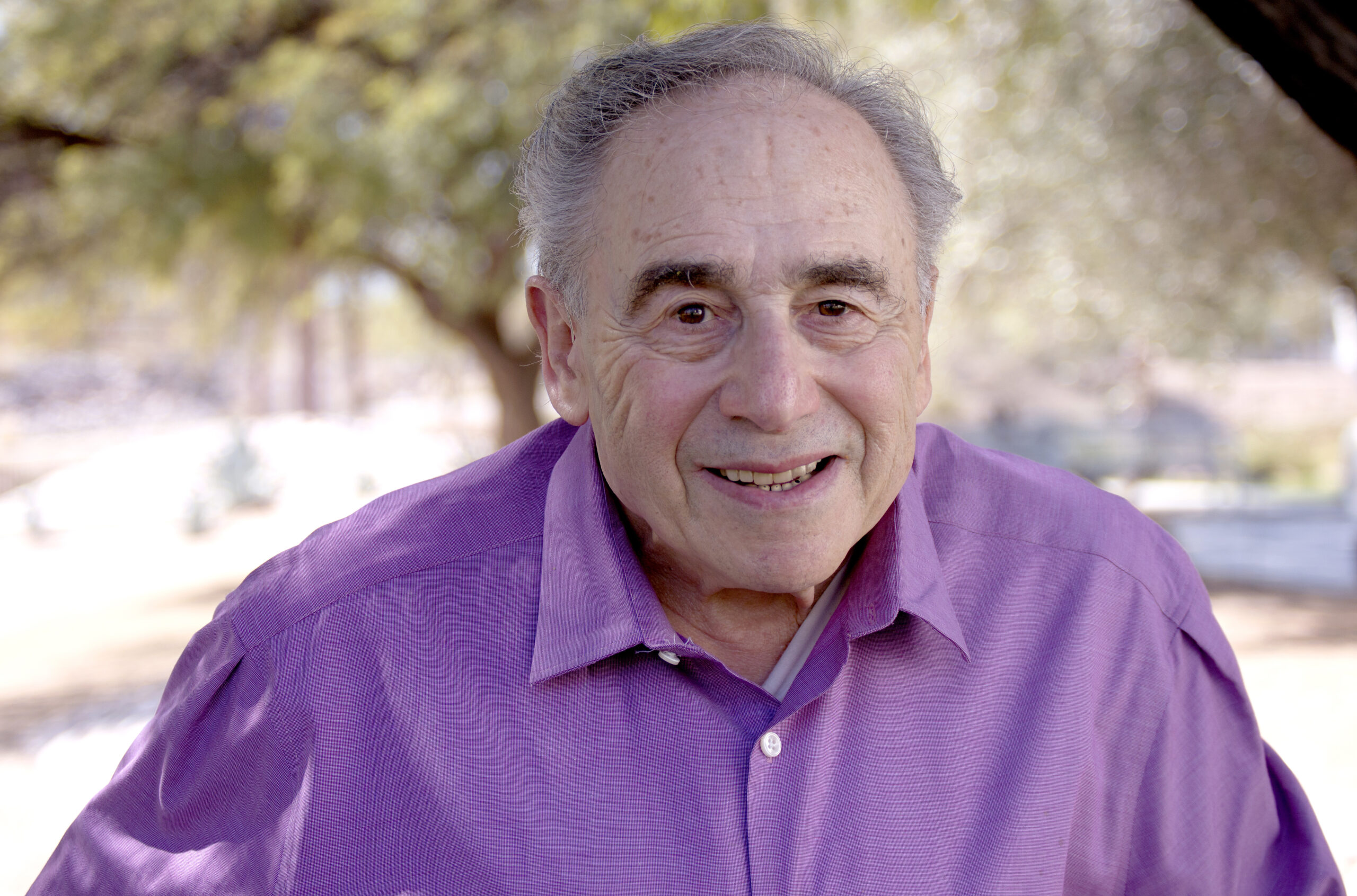 Writing thrillers keeps former Tucson attorney’s creative juices ...