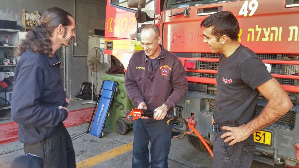 Top US firefighters ‘dropped everything’ to help Israel battle the ...