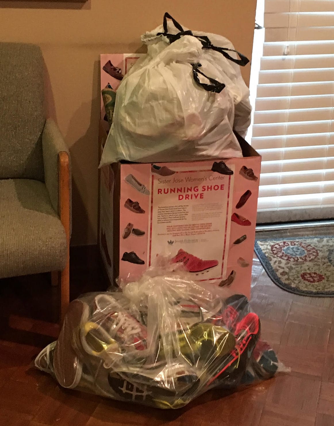 JFSA holds shoe drive for Sister Jose Women’s Center | AZ Jewish Post
