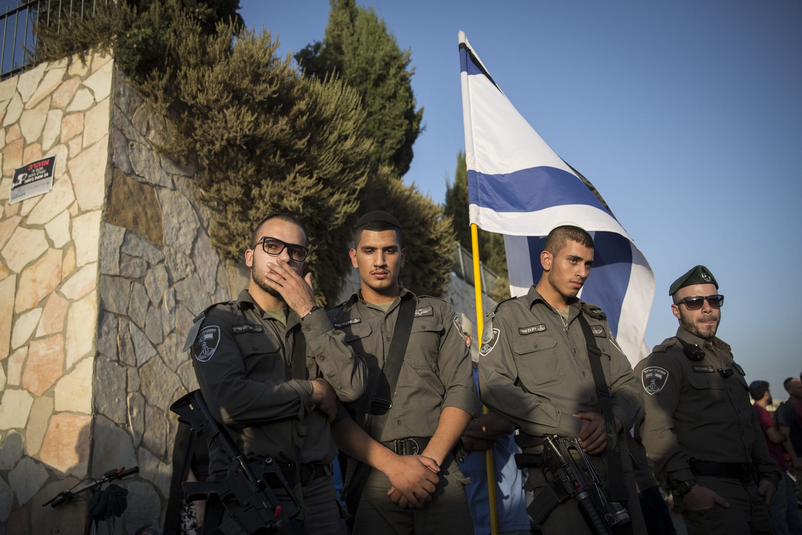 ANALYSIS How Israel stays a ‘well-regulated militia’ with so many guns ...