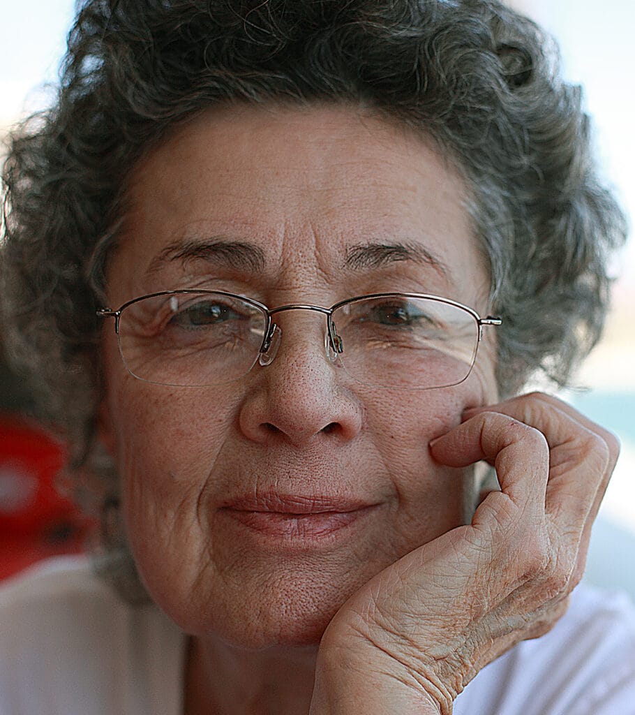 Roberta Bracker: In Nogales, Ariz., creating a rich Jewish family life ...