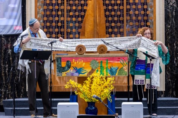 Adult B’nai Mitzvah Class at Kol Ami Celebrates with Czech Scroll | AZ ...